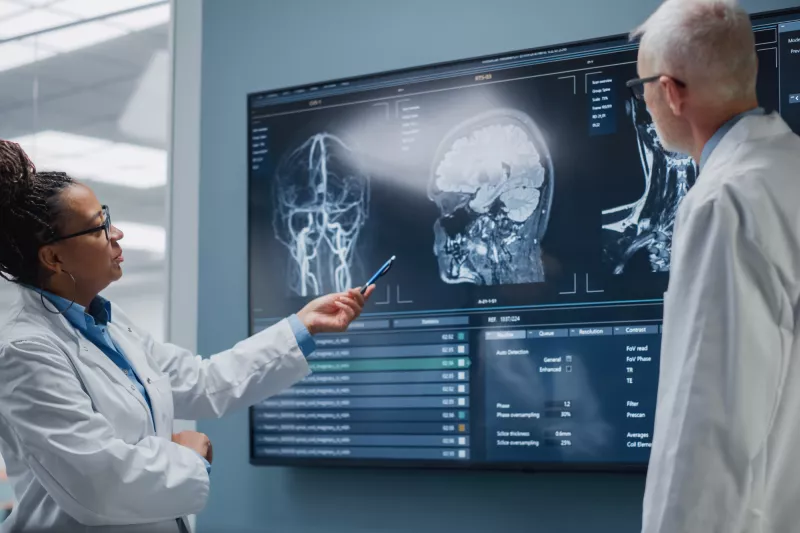 Neurology vs. Neurosurgery: What’s the Difference? | AdventHealth